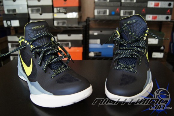 Nike Zoom Hyperdunk 2011 Low Performance Review - WearTesters