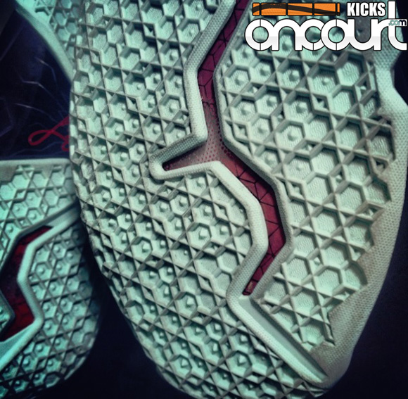 Nike LeBron XI (11) Performance Review - WearTesters