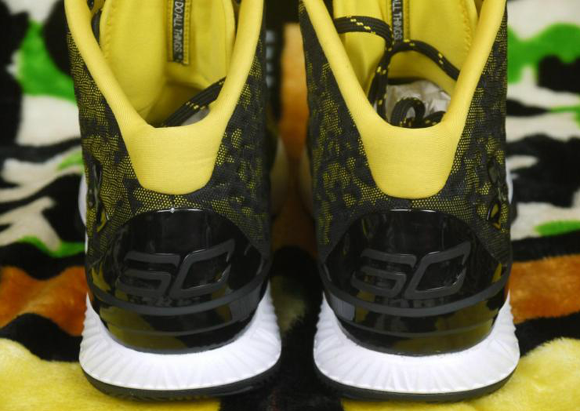 Under Armour Curry 1 - More Images - WearTesters