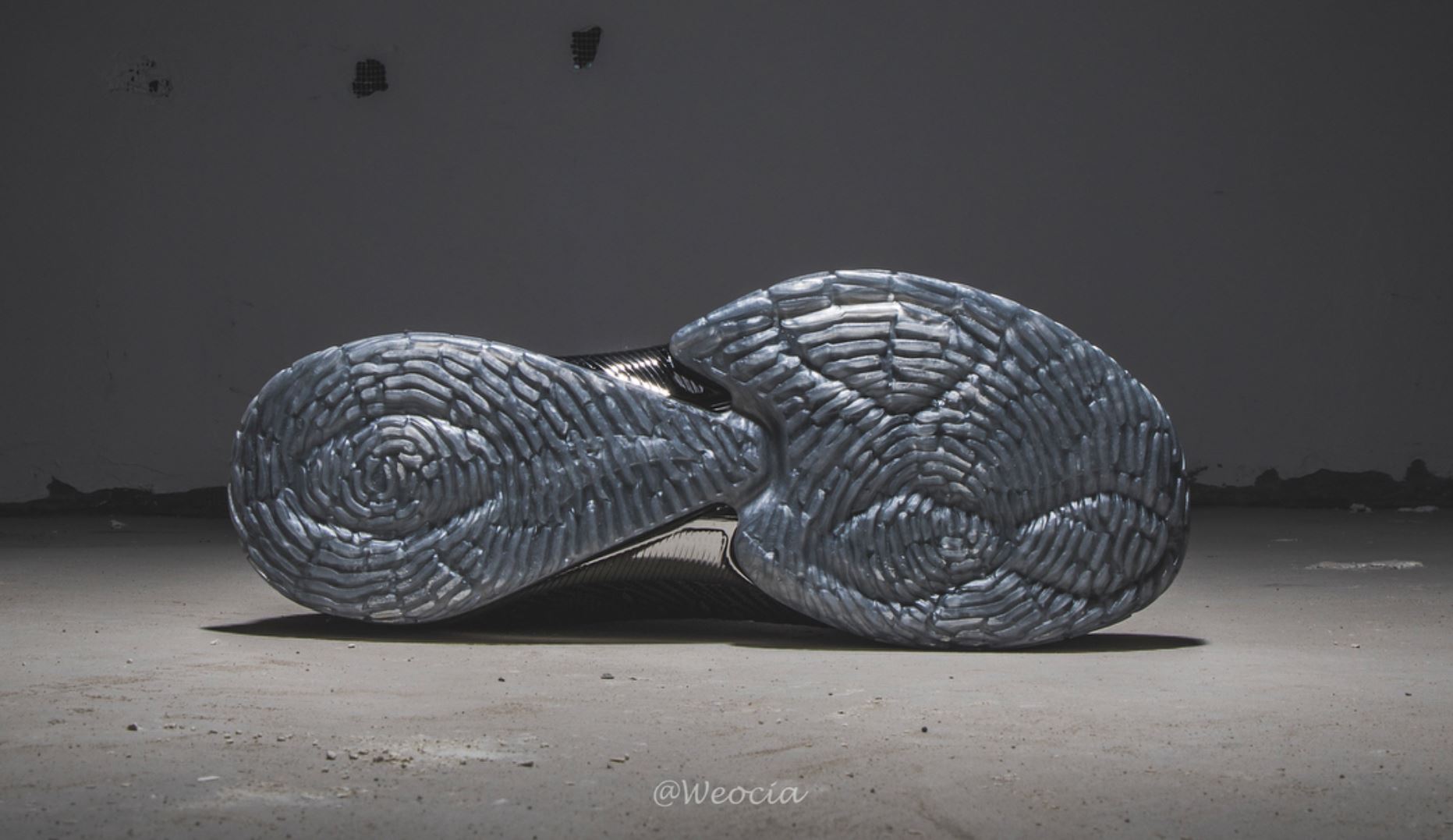 Here's a Detailed Look at Klay Thompson's Anta KT3 Low 'Black Panther ...