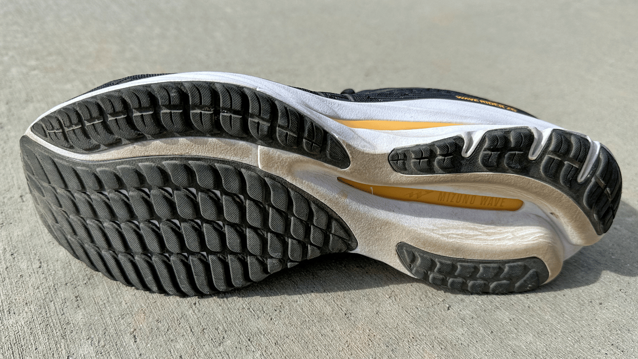 Mizuno Wave Rider 26 Performance Review - WearTesters