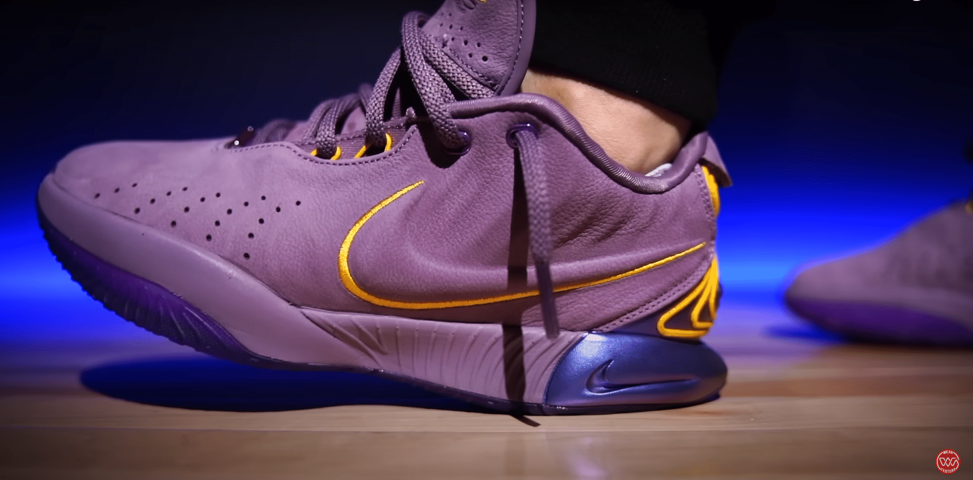 Top 10+ Best Basketball Shoes for Small Forwards 2024 - WearTesters