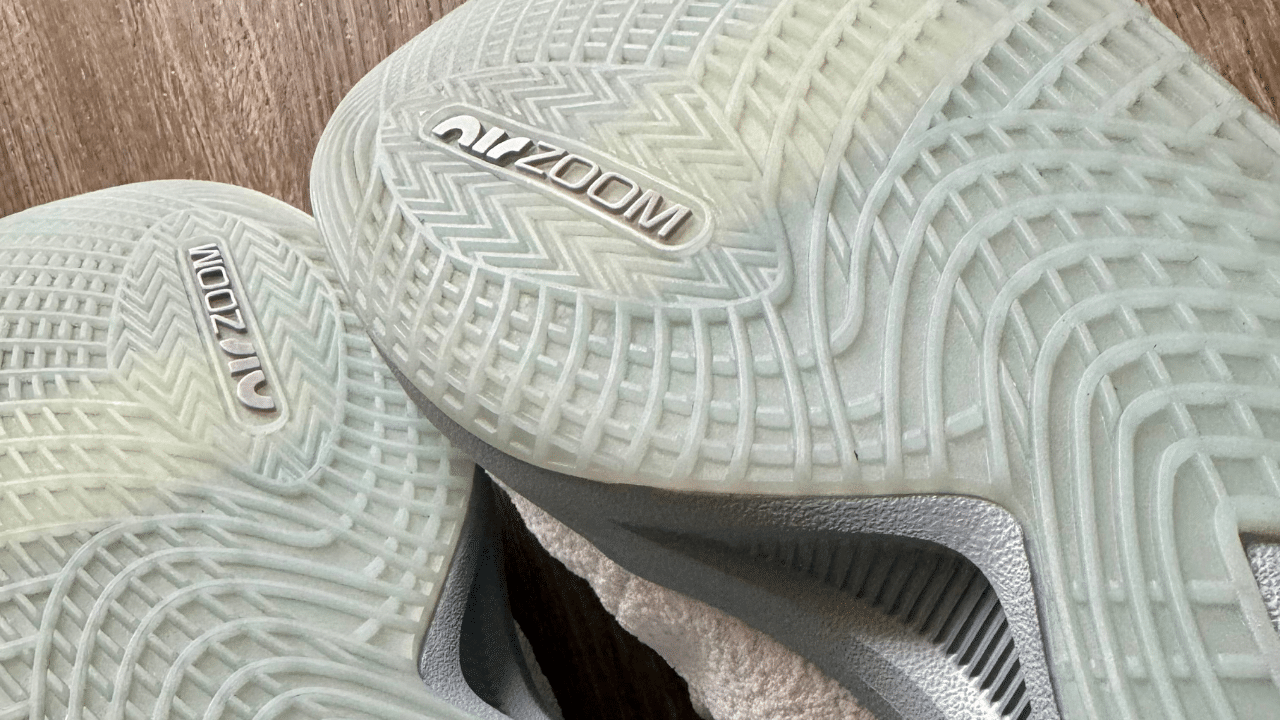 Shai Gilgeous-Alexander's Basketball Shoe: Converse All Star BB ...