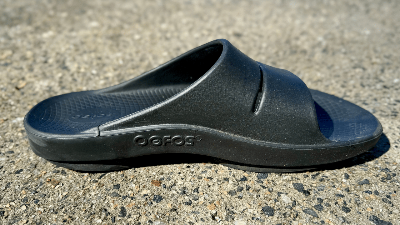 OOFOS Slides Review: Recovery Footwear - WearTesters