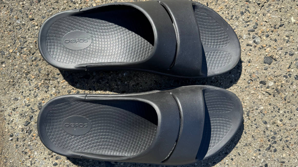 OOFOS Slides Review: Recovery Footwear - WearTesters