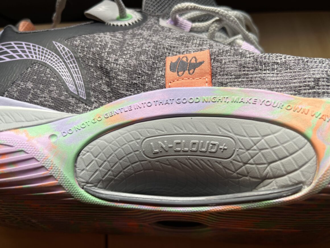 Wade Shadow 5 V2: A Lot of Bang For Your Buck - WearTesters