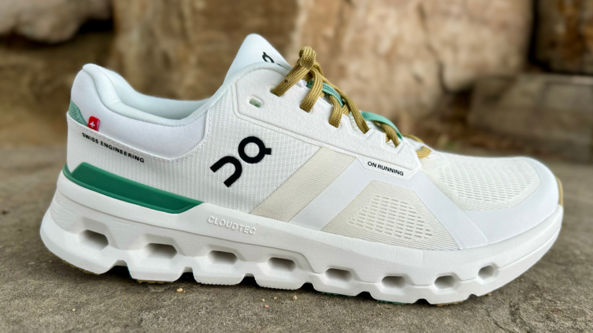 On Cloudrunner 2 Performance Review - WearTesters