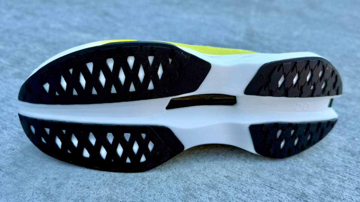 On Cloudboom Max Performance Review - WearTesters